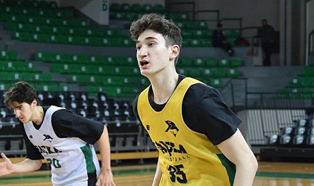 Darüşşafakalı Genç Basketbolcu Köprücük Kemiği Kırığı Ameliyatı Oldu ...